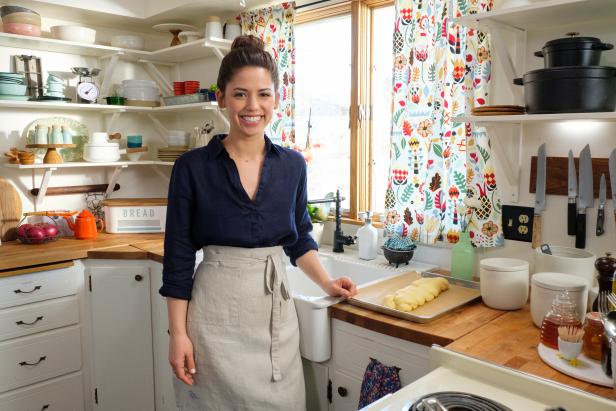 Molly Yeh 2023 - Net Worth, Salary, Personal Life and More