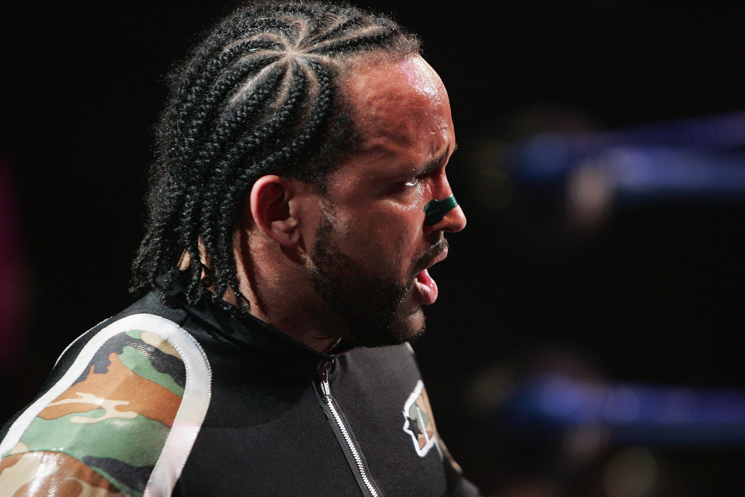 What is the net worth of WWE star MVP in the year 2021?