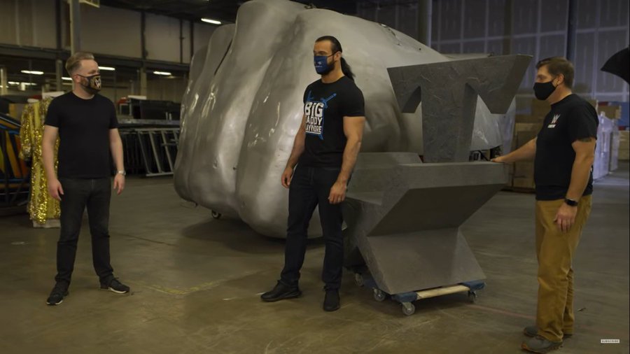 Drew McIntyre confirms he has the SmackDown fist after warehouse visit