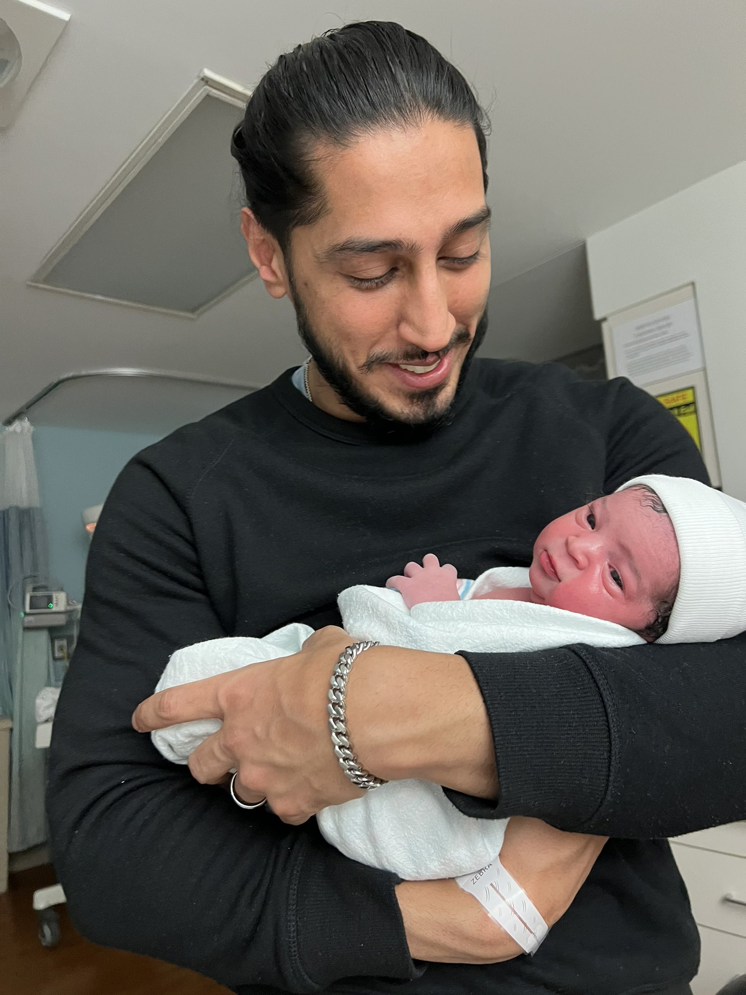 (Photo) Mustafa Ali confirms birth of second daughter