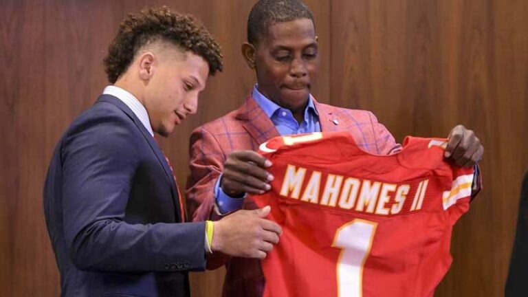 Did Patrick Mahomes' father play in the MLB? All you need to know about ...