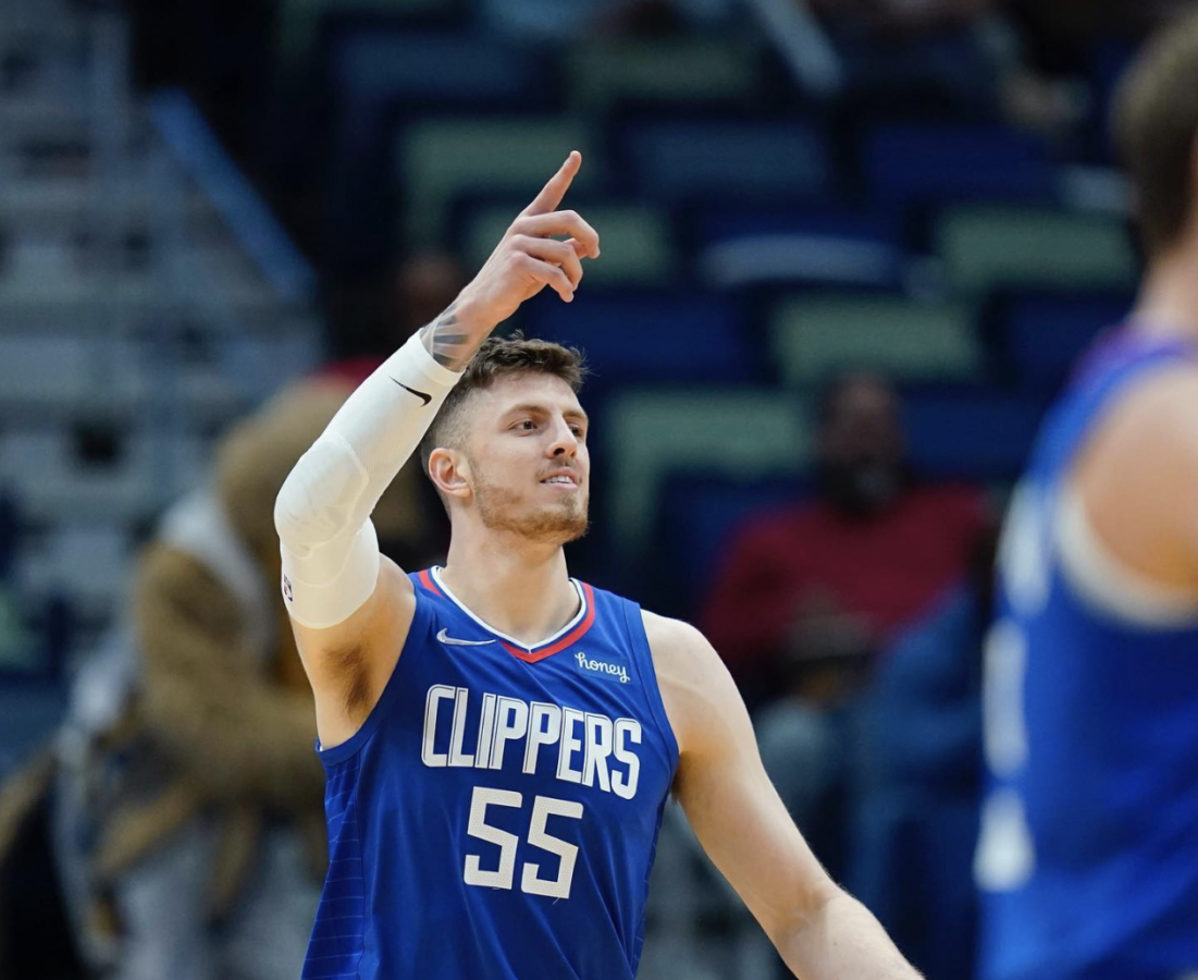 Isaiah Hartenstein 2022 —Net Worth, Salary, Records, and Personal Life