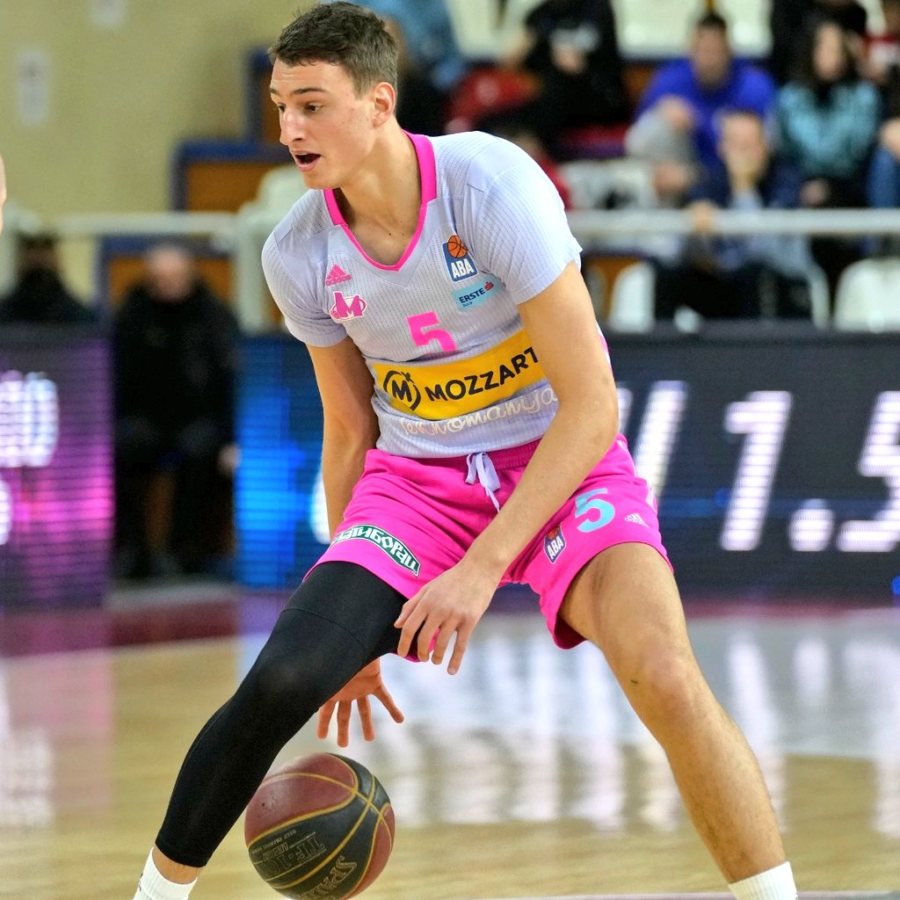 Nikola Jovic 2023 – Net Worth, Salary, Records, and Endorsements