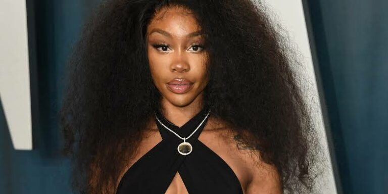 What is the real name of SZA? Does the sensational singer have a daughter?